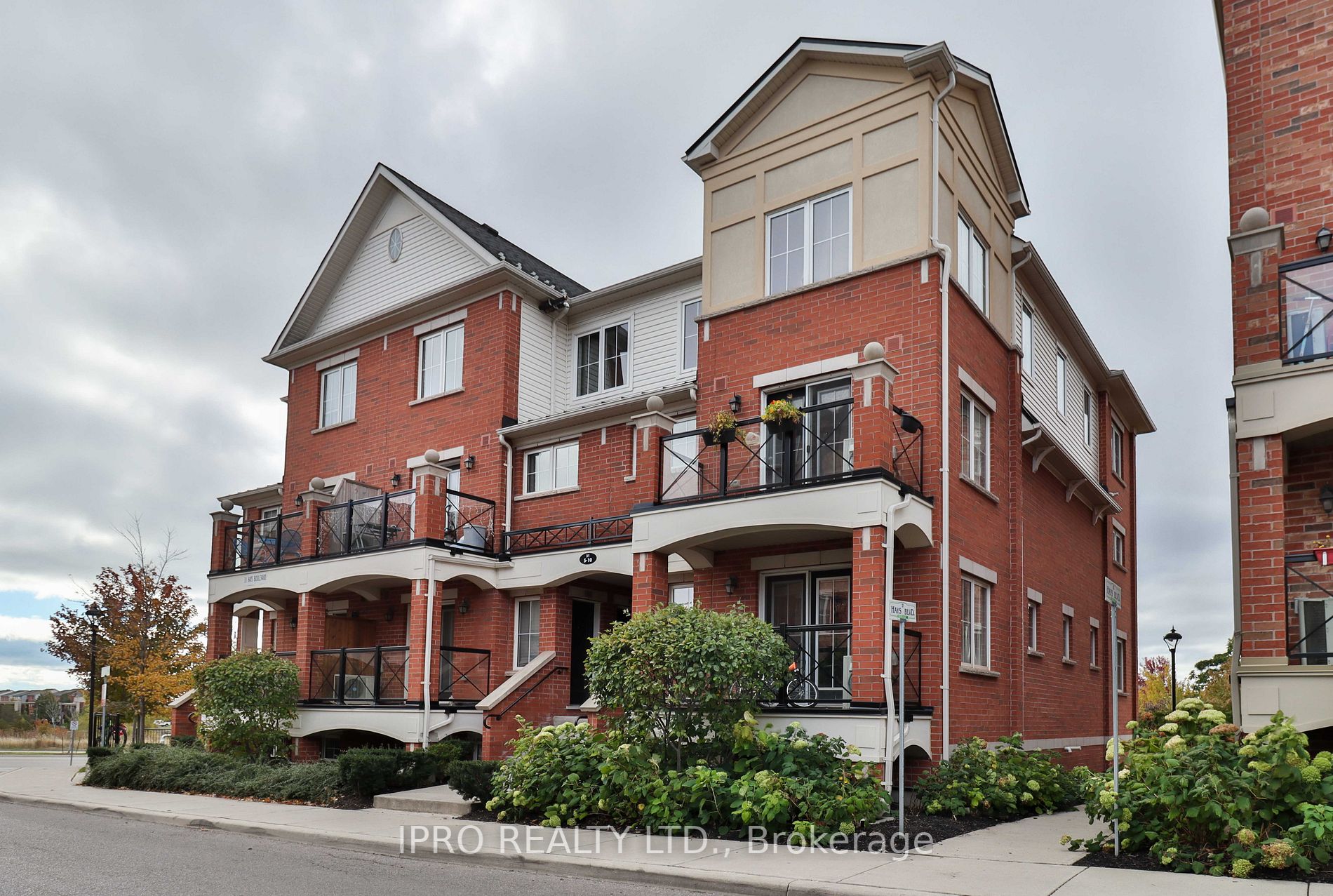 4 - 31 Hays Blvd, Oakville | Leased, W7285128 | Condos.ca