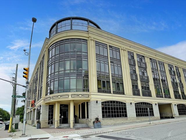 304 - 205 Lakeshore Rd W, Oakville | Terminated, W7400430 | Condos.ca