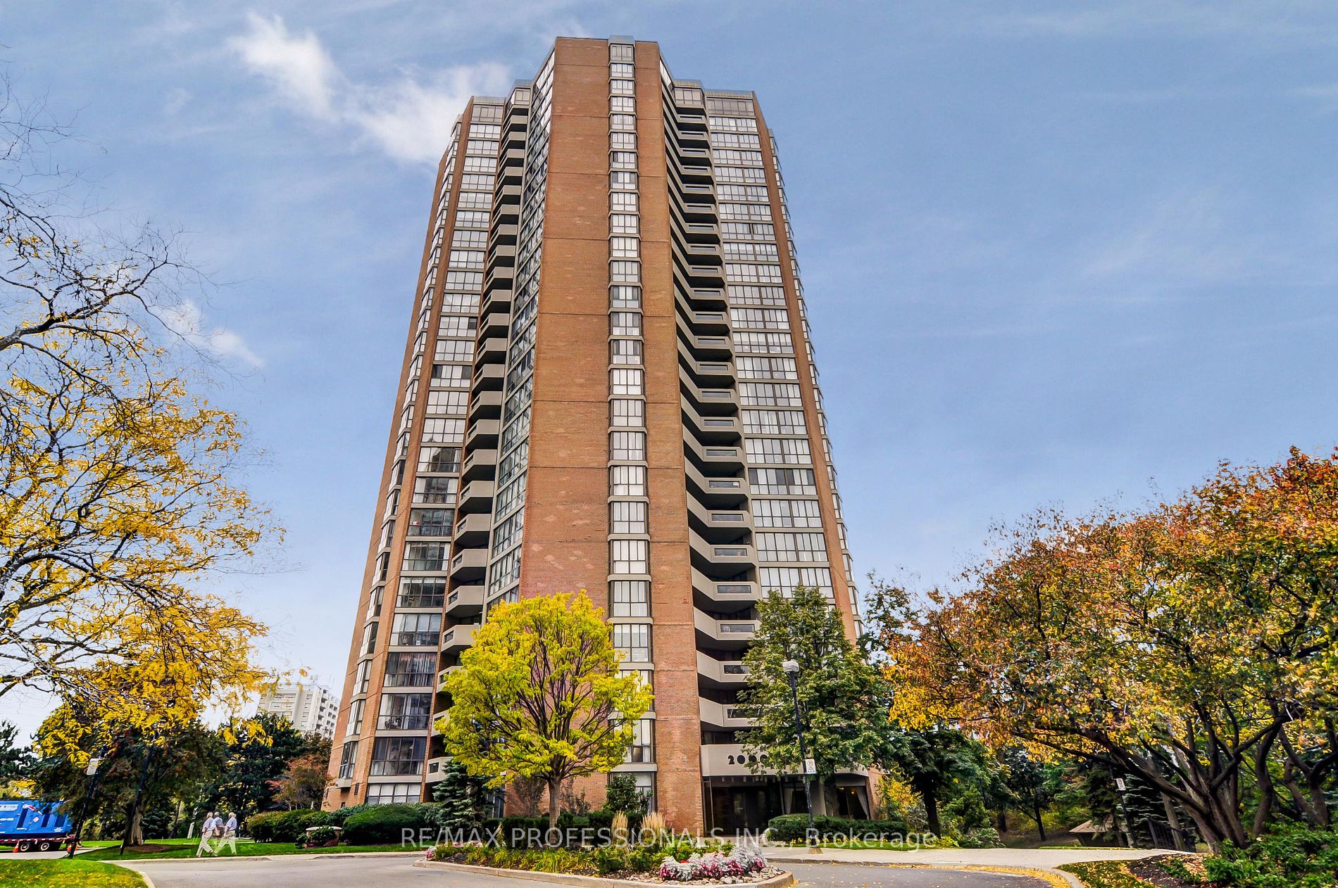 1807 - 2000 Islington Ave, Etobicoke | Sold, W8025100 | Condos.ca