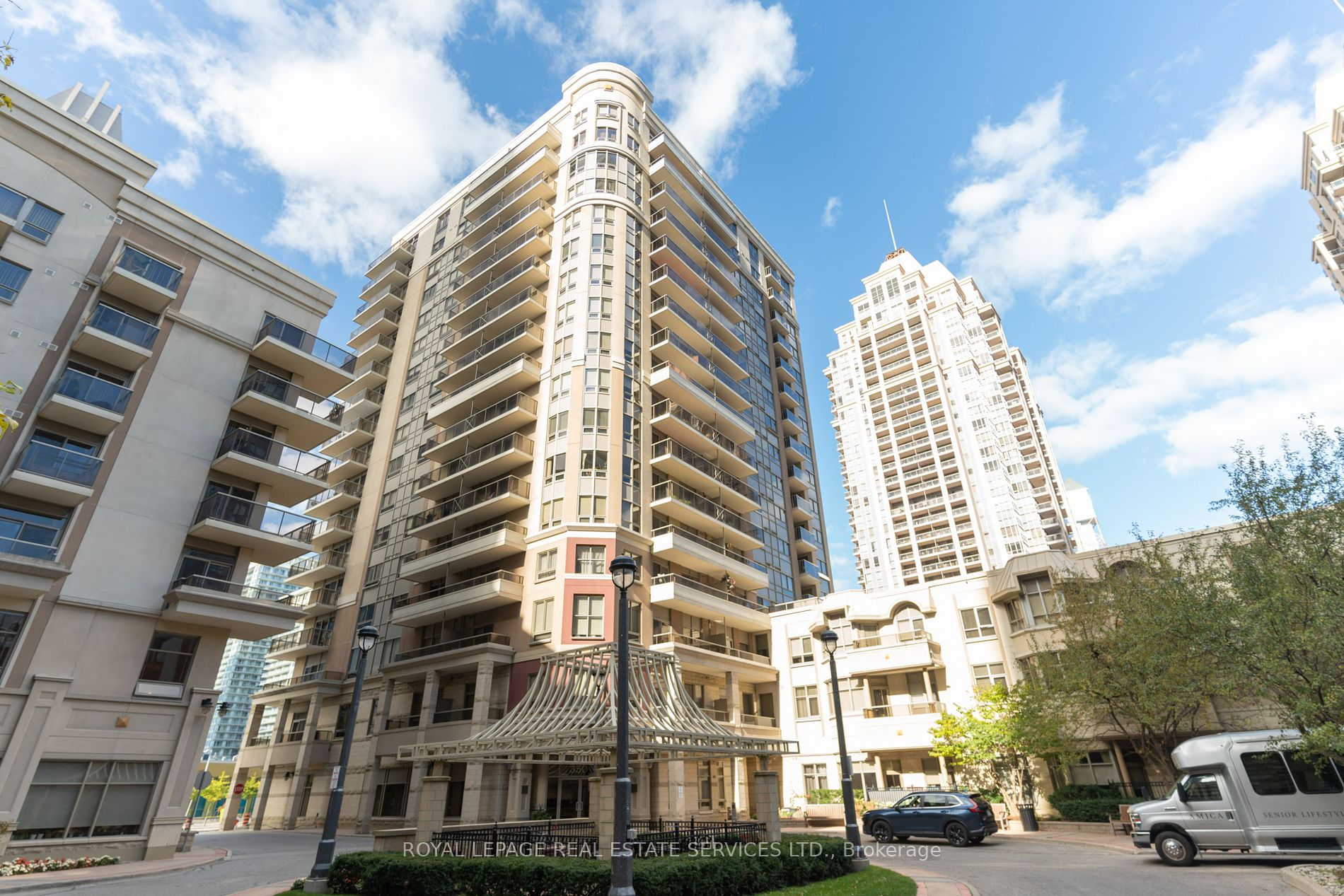 1801 - 350 Princess Royal Dr, Mississauga | Sold, W8083582 | Condos.ca