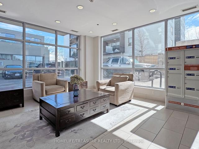 315 - 2464 Weston Rd, York | Sold, W8154924 | Condos.ca