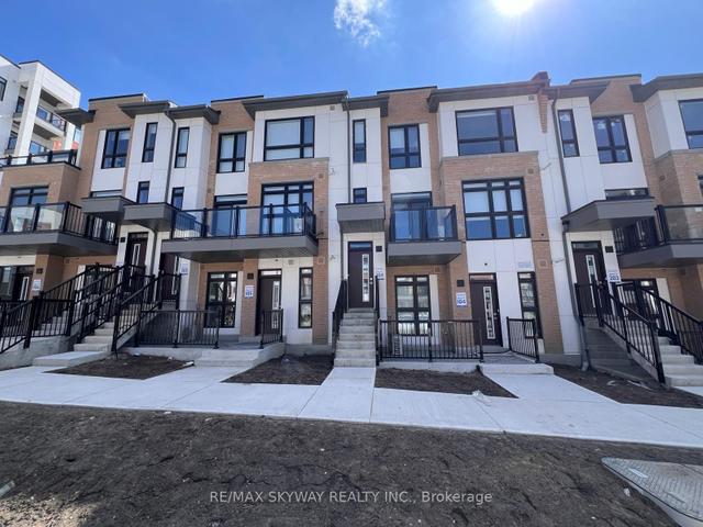 145 Canon Jackson Dr, York, ON | Condos.ca