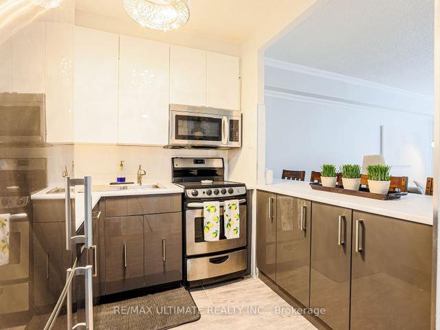 510 - 940 Caledonia Rd, North York | Sold, W8202932 | Condos.ca