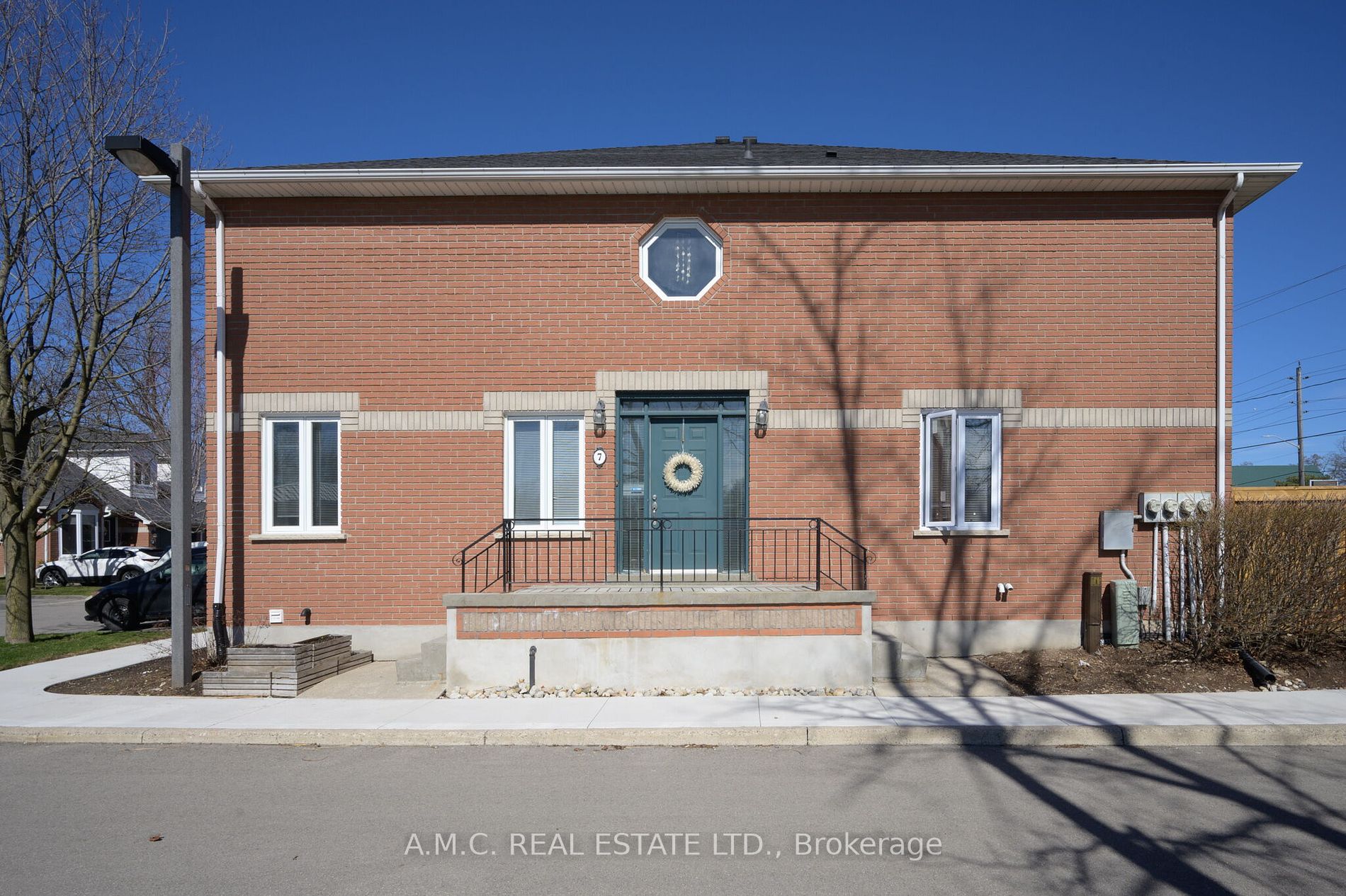 7 - 476 Walkers Line S, Burlington | Terminated, W8211006 | Condos.ca