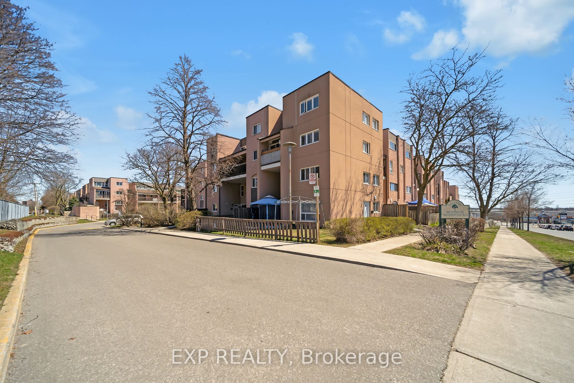 331 - 3055 Tomken Rd, Mississauga | Sold, W8225656 | Condos.ca