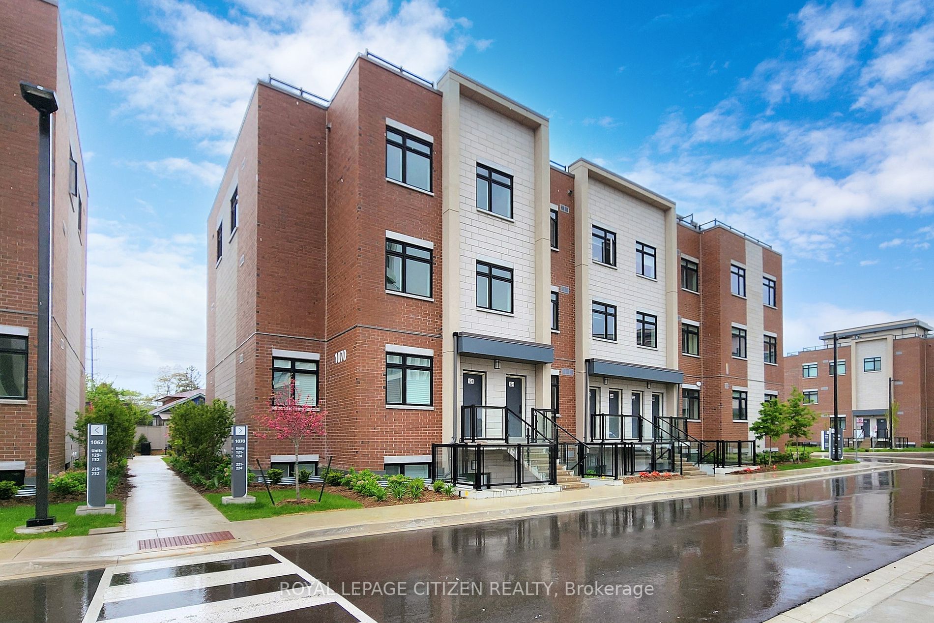 224 - 1070 douglas mccurdy cmn, Mississauga | Expired, W8354362 | Condos.ca