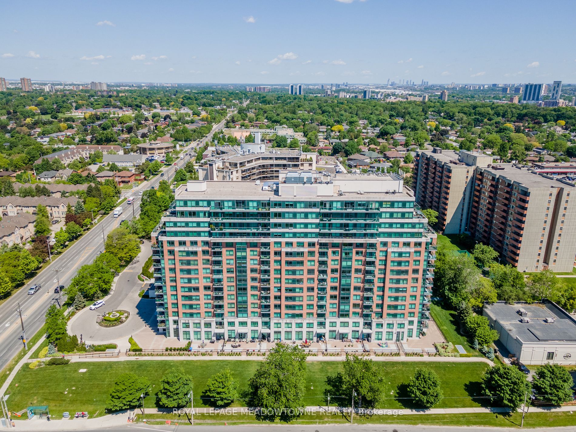 1402 - 1403 Royal York Rd, Etobicoke | Sold, W8369618 | Condos.ca