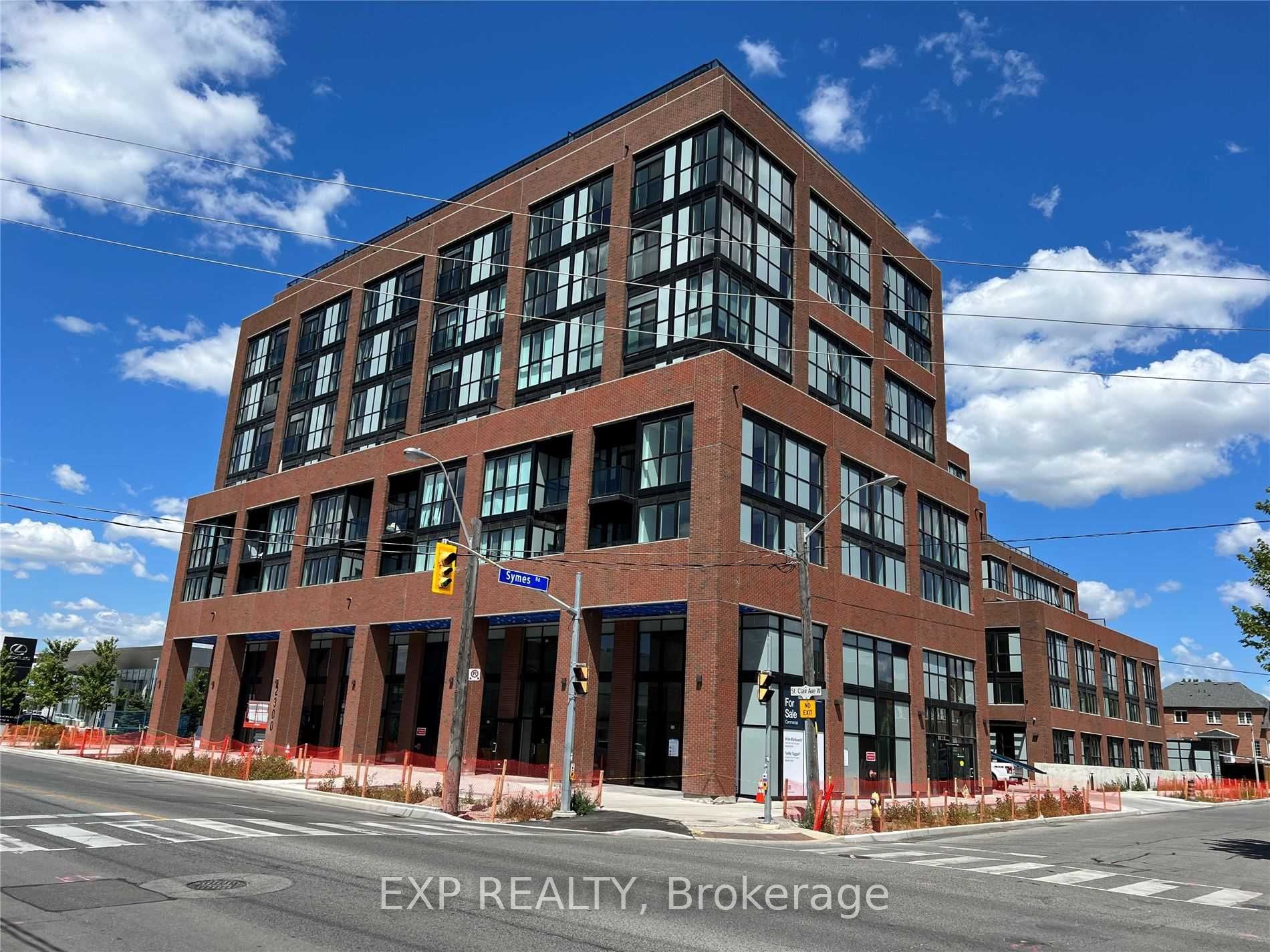 527 - 2300 St Clair Ave W, Toronto | Expired, W8385526 | Condos.ca