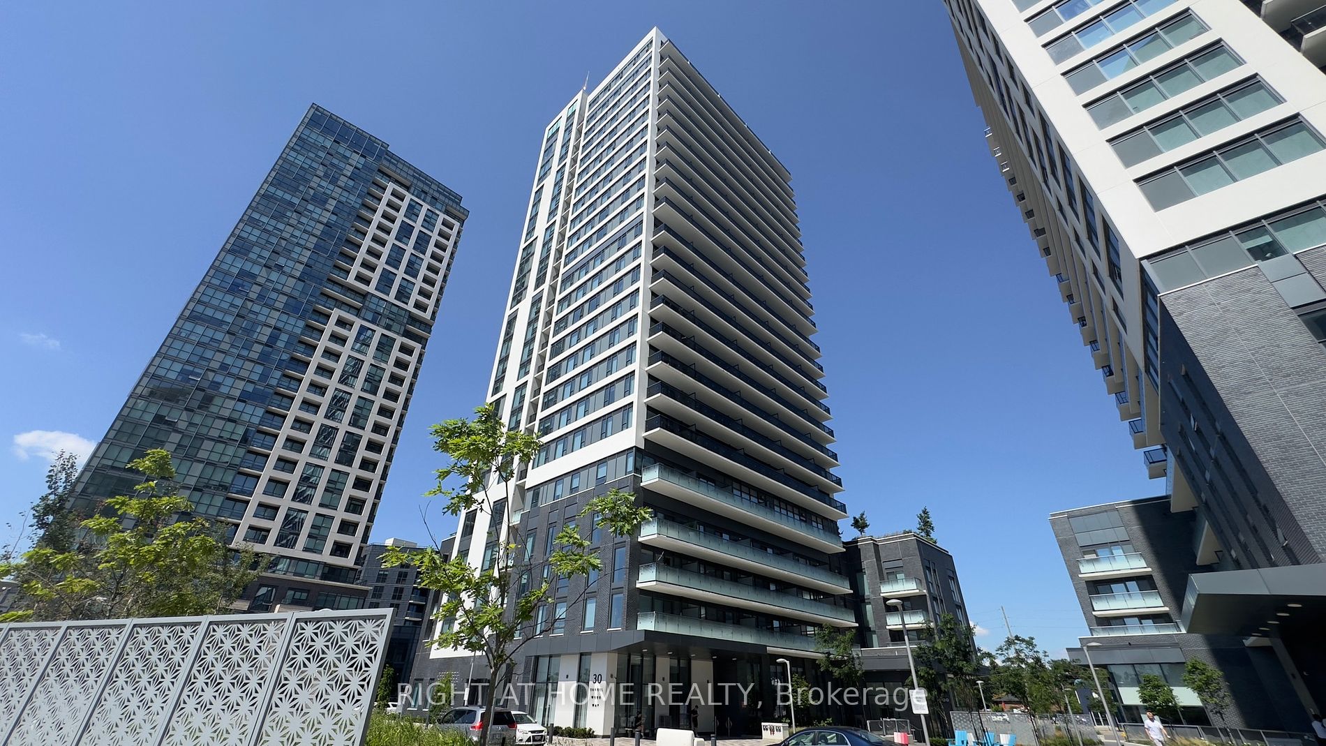 1404 - 30 Samuel Wood Way W, Etobicoke | For Sale @ $555,000 | Property.ca