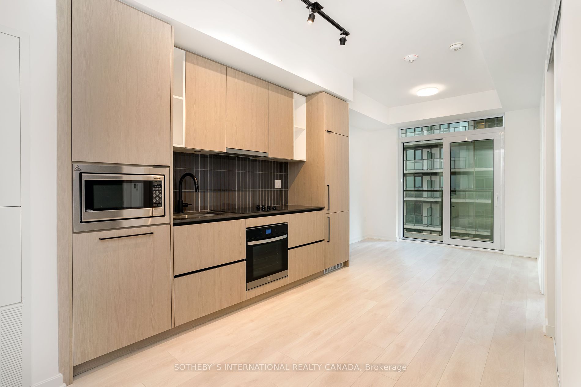 1705 - 10 Graphophone Grve, Toronto | Leased, W9348729 | Condos.ca