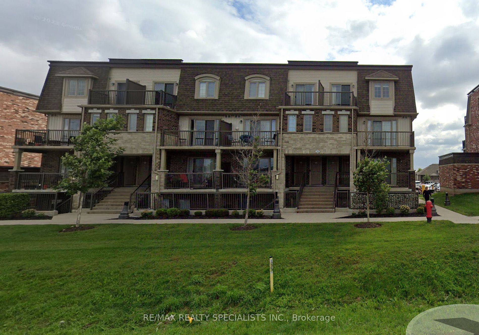 E - 1662 FISCHER HALLMAN Rd, Kitchener | For Sale @ $620,000 | Condos.ca