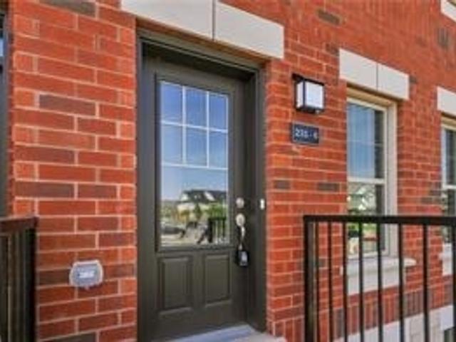 6 - 231 Max Becker Dr, Kitchener | Suspended, X4243761 | Condos.ca
