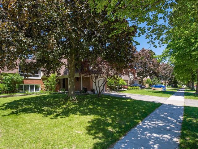48 Manor Dr, Kitchener ON | Property.ca