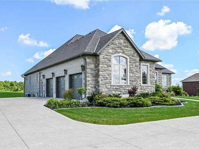 15 Alexander Blvd, York, ON | MrLOFT.ca