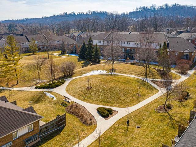 92 - 100 Beddoe Dr, Hamilton | Sold, X5149669 | Condos.ca