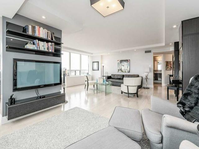 Waterpark Place, Waterloo | Sold, X5180149 | Condos.ca