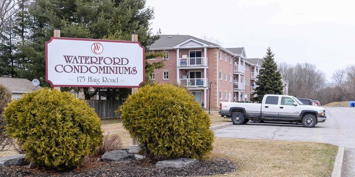 212 - 175 Haig Rd, Belleville | Sold, X5189895 | Condos.ca