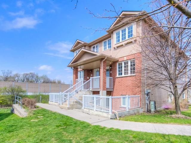 13B - 50 Howe Dr, Kitchener | Terminated, X5215335 | Condos.ca