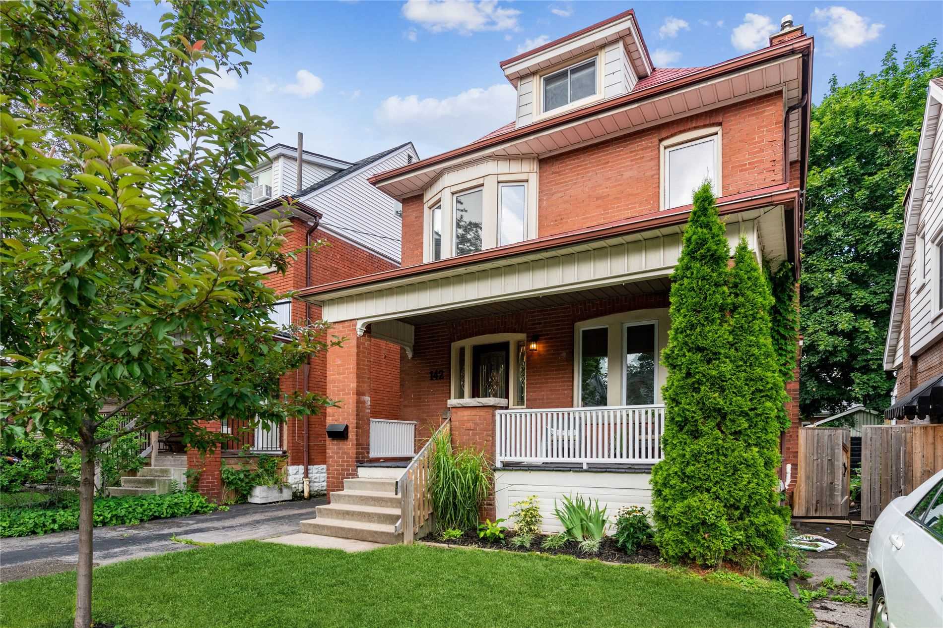 142 Rosslyn Ave S, Hamilton | Sold, X5304645 | Property.ca