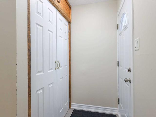 5 Banner Rd, Nepean, ON | Condos.ca