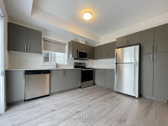 51 - 205 West Oak Tr, Kitchener | For Rent @ $2,300 | Condos.ca