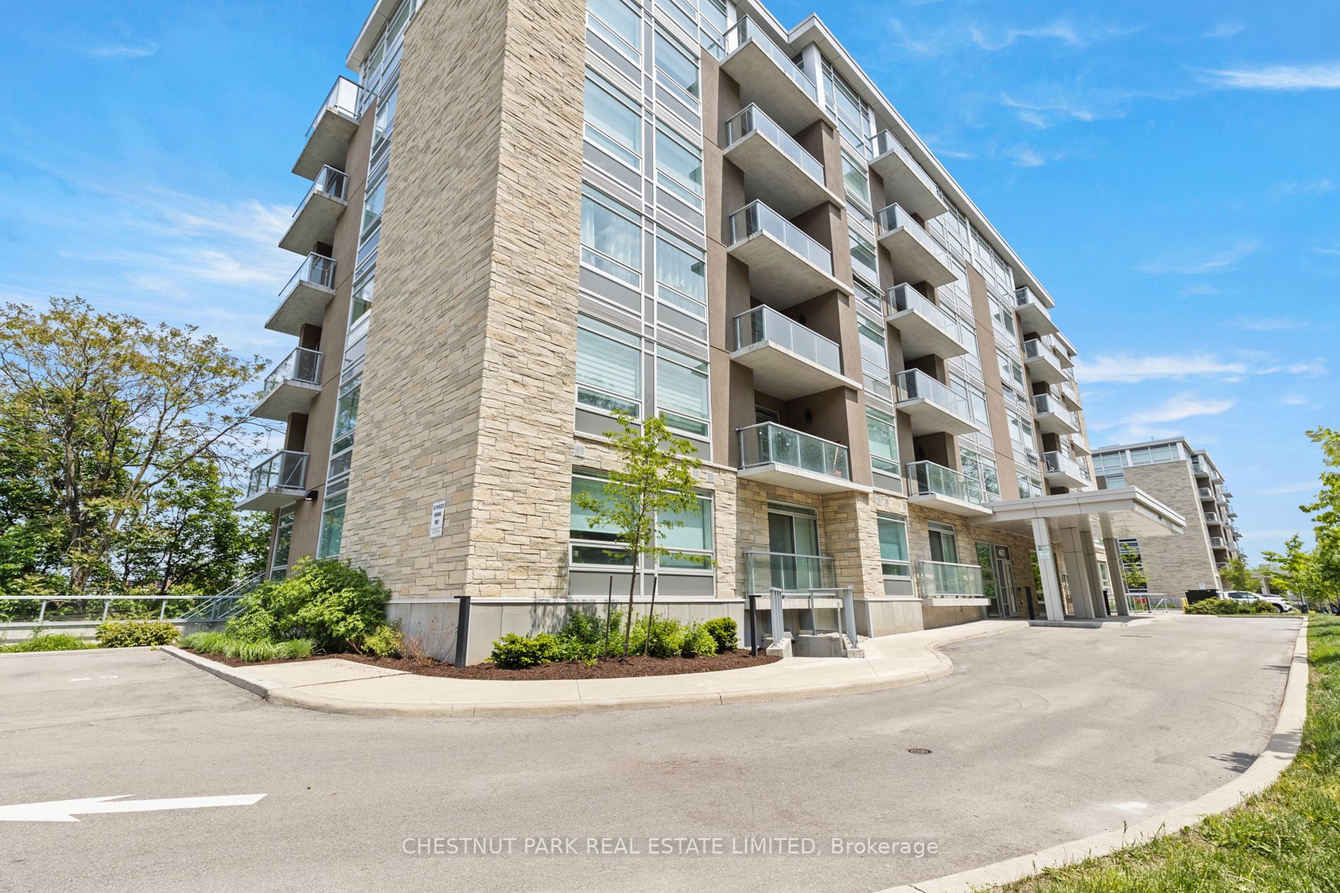 205 - 467 Charlton Ave E, Hamilton | For Sale @ $519,000 | Property.ca