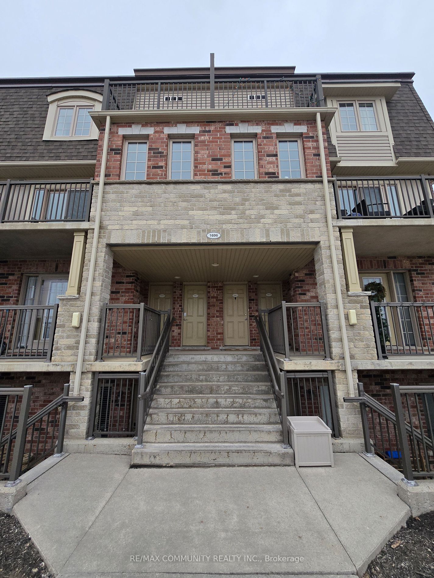 B - 1696 Fischer Hallman Rd, Kitchener | Leased, X9033904 | Condos.ca
