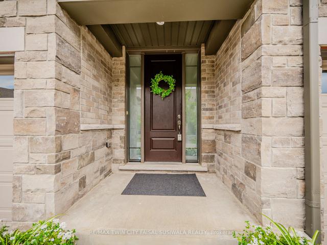 22 - 243 Grey Silo Rd, Waterloo | For Sale @ $799,900 | Condos.ca