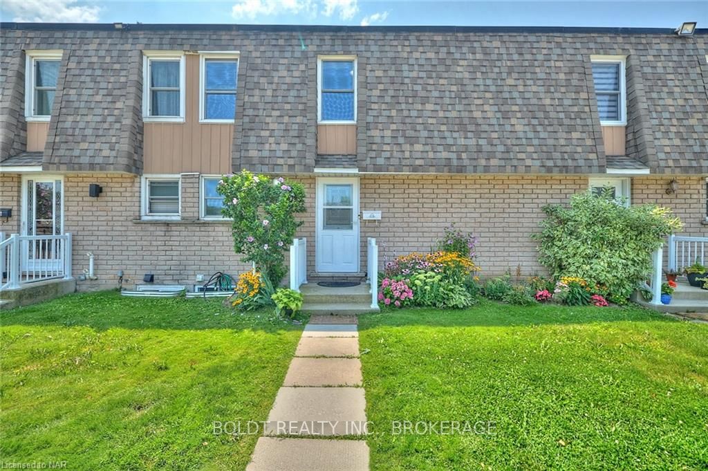 14 - 153 LIMERIDGE Rd W, Hamilton | Sold, X9408773 | Condos.ca