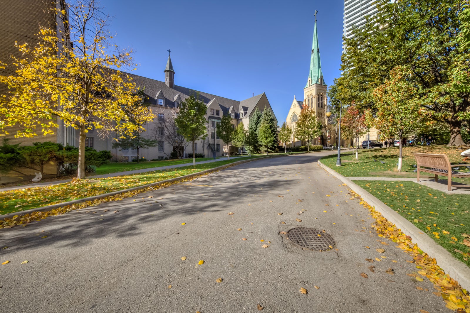 Condos For Sale in Bay St. Corridor | Condos.ca